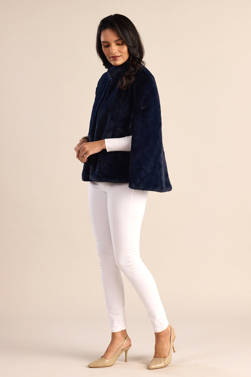 The Arctic Velour Cape – Pinwheel