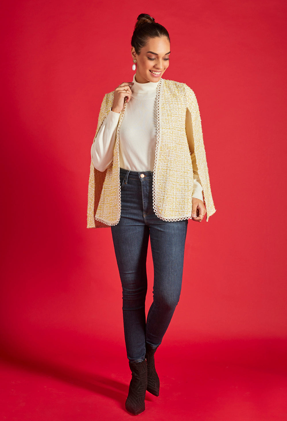 Yellow Statement Cape – Pinwheel